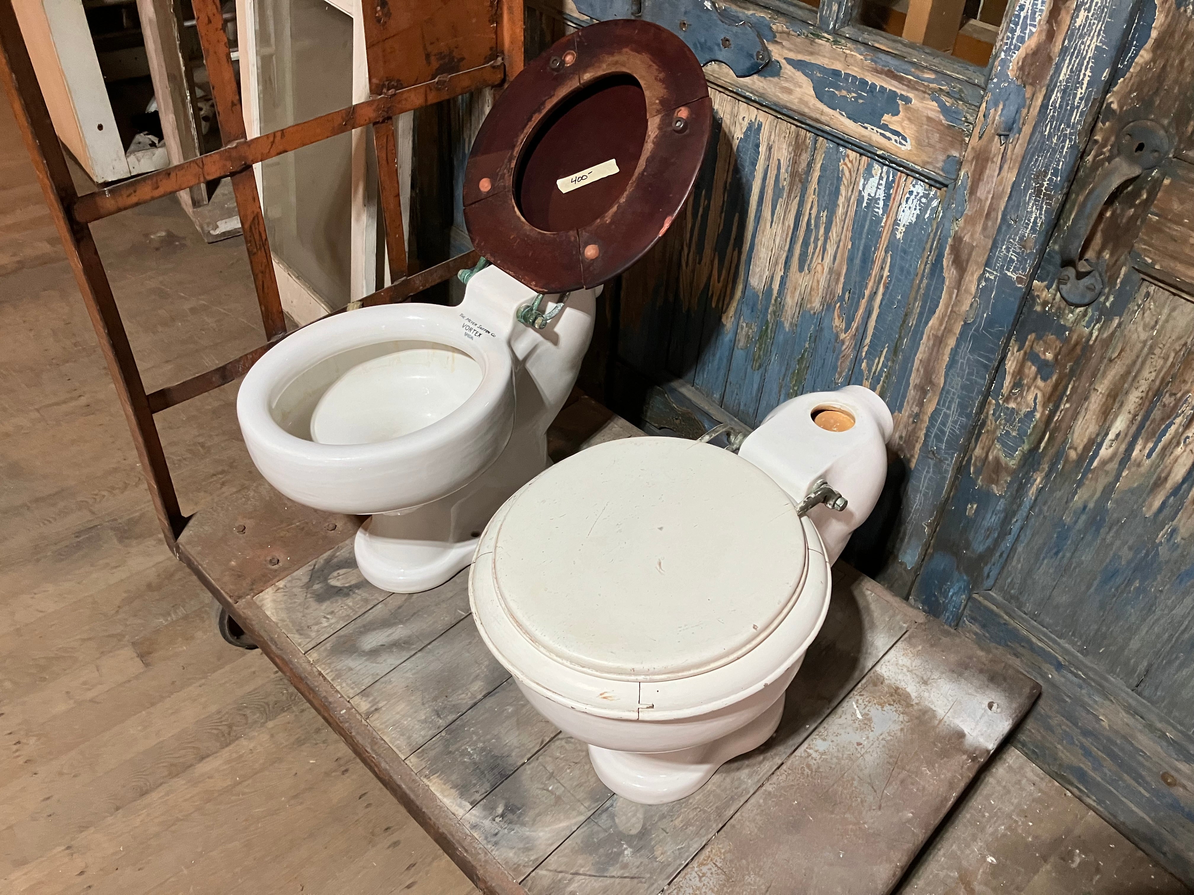 Toilets – Vermont Salvage